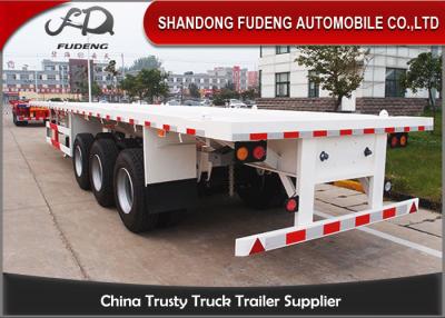 China Tri - Axle Flatbed Container Trailer Mechanical Suspension 30-80 Tons Payload for sale
