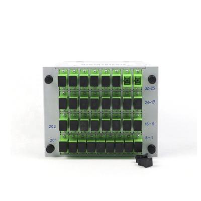 China SC APC 1x32 PLC Splitter 32 Way LGX Box FTTH FTTB FTTX Network for sale