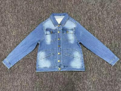 China Slim Fit Denim Jacket for Men 55 Cotton Casual Blouse with Two Chest Pockets for sale