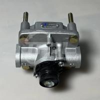 China Brake Relay Valve 81.52116.6070 Truck Spare Parts For Shac Delong for sale