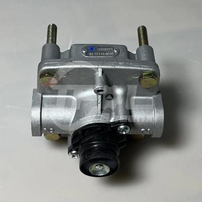 China Brake Relay Valve 81.52116.6070 Truck Spare Parts For Shac Delong for sale