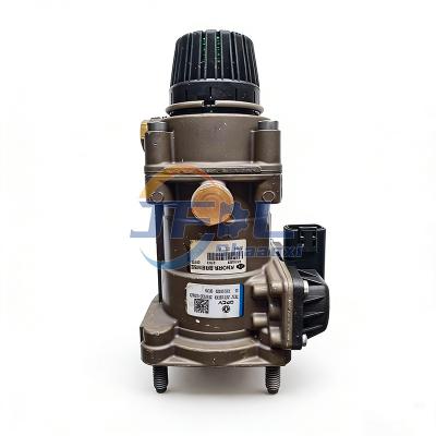 China Dual Circuit Brake Valve 3514210-K20X0 For Dongfeng Tianlong Heavy Duty Truck for sale