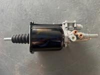 China Truck Spare Parts Chassis drive system Clutch Booster Cylinder DZ93189230200 For Shacman X3000 M3000 for sale
