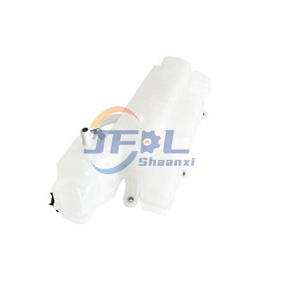 China Expansion Tank Assembly DZ96149533009 DZ96149533008 Coolant Overflow Bottle For Shacman Delong X3000 Truck for sale