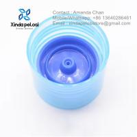 China Custom Plastic Round Sponge Bottle Cap Hand Brush Head For Cosmetic Packing for sale