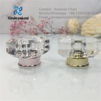 China Custom Eco Friendly Transparent Acrylic Magnetic Perfume Cap for sale