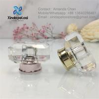 China Custom Eco Friendly Transparent Acrylic Magnetic Perfume Cap for sale