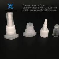 China Custom Size & color Liquid Food Packaging Juice PE Plastic Screw On Spout And Cap for sale
