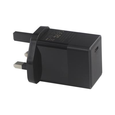 China 65W GaN USB-C PD Charger with UK Plug | 5.5x5.5x3cm Compact Design for Laptops & Phones for sale