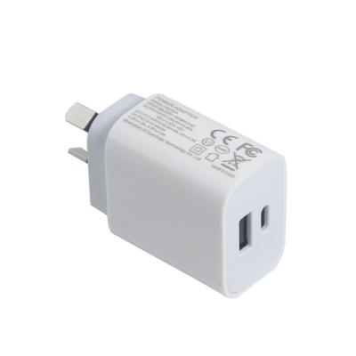 China 20W Dual-Port USB Wall Charger USB-C USB-A AU Plug Fast Charging Adapter for sale