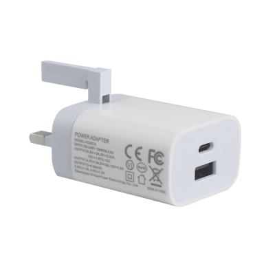 China UK 2-Pin 20W Dual USB-C and USB-A Wall Charger Fast Charging Adapter for sale