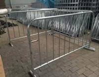 China Galvanized Road Safety Metal Pedestrian Crowd Control Barrier Temporary Fencing 1.1M for sale