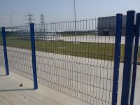 China PVC Coated V Mesh Security Fence 2M High Welded Metal Garden Fencing for sale