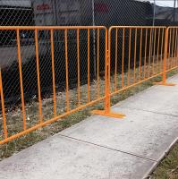 China Heavy Duty 4FT Portable Steel Crowd Control Barrier with 5000N Vertical Load and 1.5mm Pipe Thickness for sale