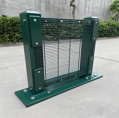 China Hot Dip Galvanized High Security Metal Anti-Climbing Fence for sale