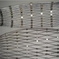 China 304 Stainless Steel Wire Rope Mesh with 7x19 Weave Style for Durable and Rust-Proof Protective Fencing for sale