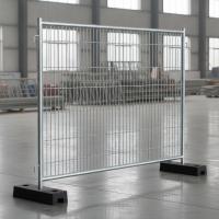 China Galvanized Heras Style 2x3.5M Metal Temporary Fence Panel with Rubber Base Plate 32mm Frame Tube for sale