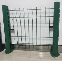 China Galvanized PVC Coated 6FT High 3D Curved V Mesh Security Fence Panel RAL6005 Green 50x200mm Hole Anti Climb System for sale