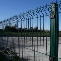 China 3D Bending Galvanized PVC Coated 1.5M Height Triangle Bend V Mesh Security Fence Panel 50x200mm Hole Industrial System for sale
