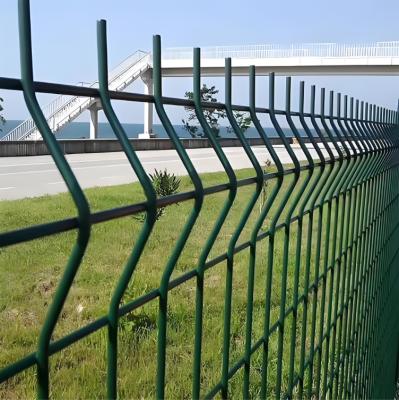 China 3D Bending Galvanized PVC Coated 1.5M Height Triangle Bend V Mesh Security Fence Panel 50x200mm Hole Industrial System for sale