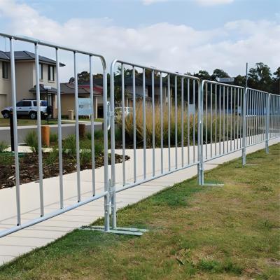 China Hot Dip Galvanized Crowd Control Barrier Anti Rust Steel Safety Fence 1.1m Height 2m Length for sale