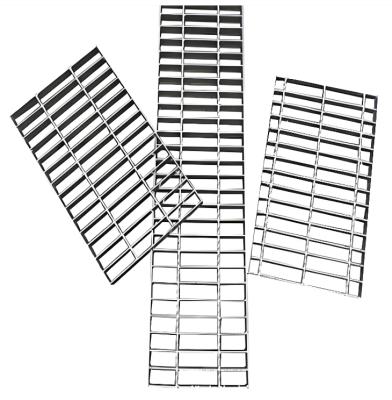 China S235JR Grip Strut Galvanized Steel Grating with 30mm Bearing Bar Pitch for Offshore Platform Walkways for sale