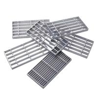 China Slip Resistant Galvanized Steel Grating Stair Tread Panel with 25x5mm Bearing Bars and Hot Dip Galvanized Surface for sale