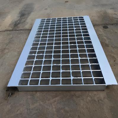 China Q345 Tooth Shape Heavy Duty Galvanized Steel Grating Strong Load Bearing Deck Panel for sale