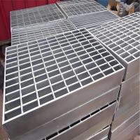 China Anti Corrosion Galvanized Steel Grating with 32x5mm Bearing Bar Size for Bridge Decking Panel for sale