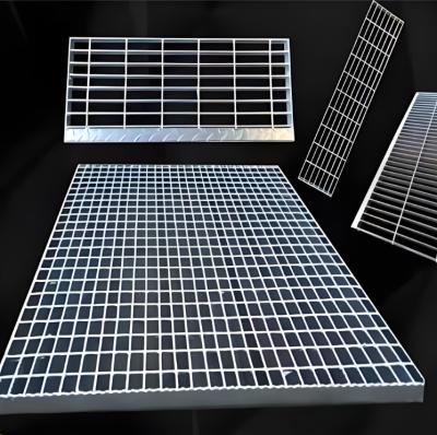 China Heavy Duty Galvanized Steel Grating with Strong Load Bearing and Anti Corrosion for Trench Cover for sale