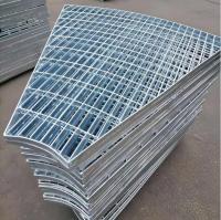 China S235JR Galvanized Steel Grating 30x3 Bearing Bar Size Anti Rust Walkway Trench Cover for sale
