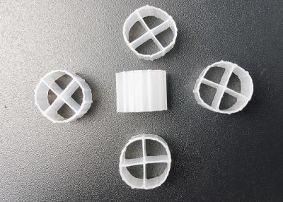 China Aquaculture Fish Farm MBBR Bio Filter Media 12*9mm Hdpe White Bioballs Sbr Process for sale