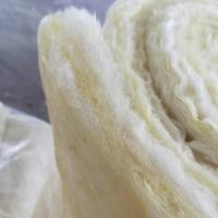 China 10-48kg/M3 Heat Insulation Glass Wool Roll Batts 50mm Thickness for sale