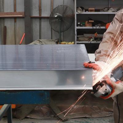 China Thickened Heat Insulation Materials 100mm 150mm Roof Polyurethane Sandwich Panel for sale