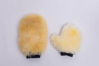 China Child Glove & Grooming Mitt Genuine Australia Sheepskin To Care Your Horse for sale