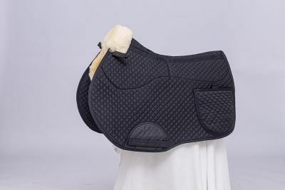 China Sheepskin Hunt Pad With 4 Hidden Pockets And 2 Visible Pockets To Provide Convenient Storage For Riding Essentials for sale