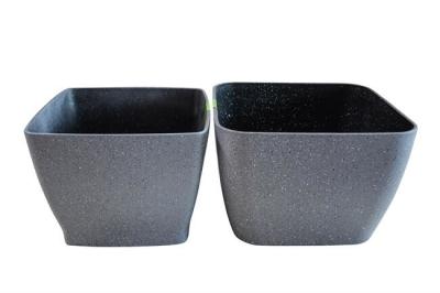 China Sturdy Reusable 30cm Square Plastic Pots With Holes On Side for sale