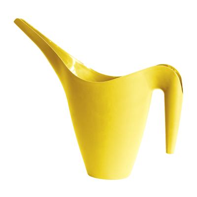 China Yellow Home Gardening Portable Watering Can Anti Ageing Red Watering Can Plastic for sale