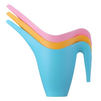 China 1.8L Garden Plastic Watering Can for sale