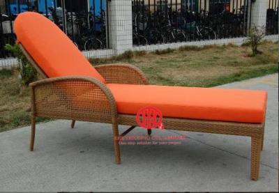 China Garden beachside lounge chair waterproof rattan sun lounger for sale