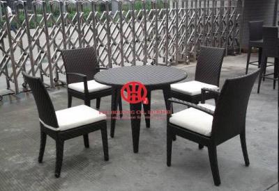 China Outdoor rattan furniture round table and chair,outdoor garden dining table and chair for sale