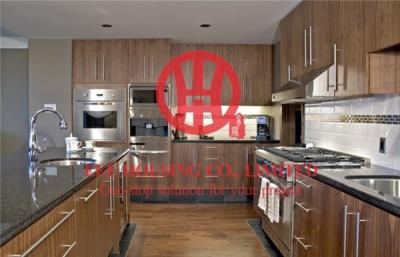 China Modern Elegant Solid Wood Kitchen Cabinet with Excellent Design and Quality for sale