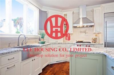 China Fashion Shaker-style Solid Wood Kitchen Cabinet with Excellent Design and Quality for sale