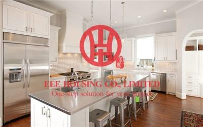 China Fashion Shaker-style Solid Wood Kitchen Cabinet with Excellent Design and Quality for sale