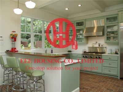 China Fashion Shaker-style Solid Wood Kitchen Cabinet with Excellent Design and Quality for sale
