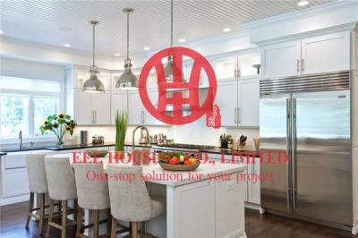 China Fashion Shaker-style Solid Wood Kitchen Cabinet with Excellent Design and Quality for sale