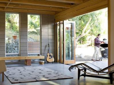 China Aluminum insulated concertina folding storm door, Sliding Interior door Movable Sound Proof Folding Doors for sale