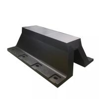 China 300H Arch Rubber Fender UV Resistance Low Water Absorption Protection for sale