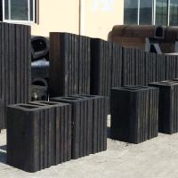 China Natural Rubber W Fender Bow And Stern Protection For Docking for sale