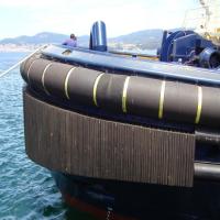 China Waterproof Flexible M Fender Ageing Resistance For Ship To Ship Transfers for sale